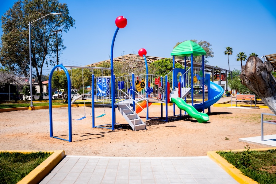 Rehabilitan parque público de Punta Banda